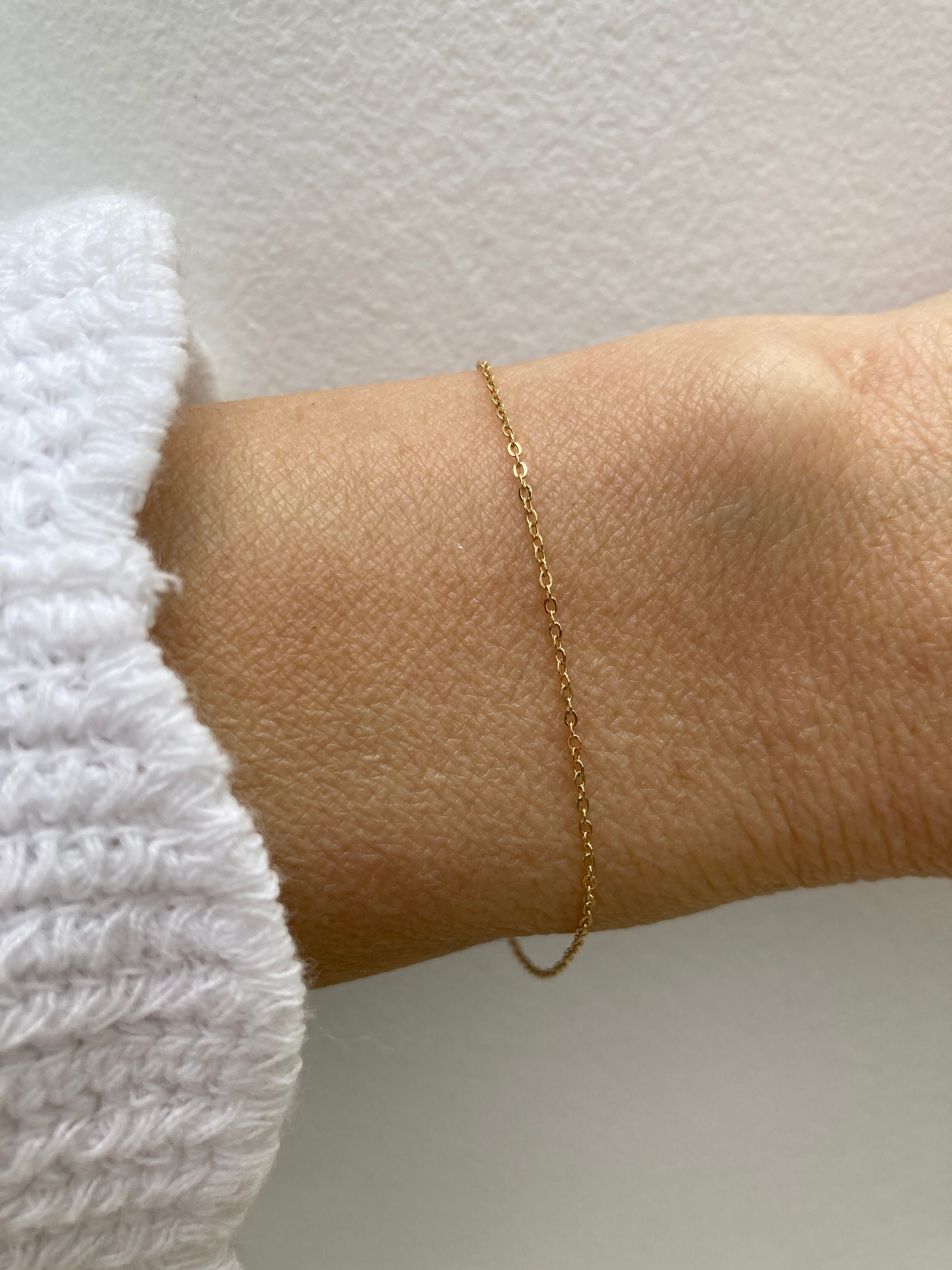 Minimalist bracelet. Ultra thin chain bracelet. Skinny gold filled ...