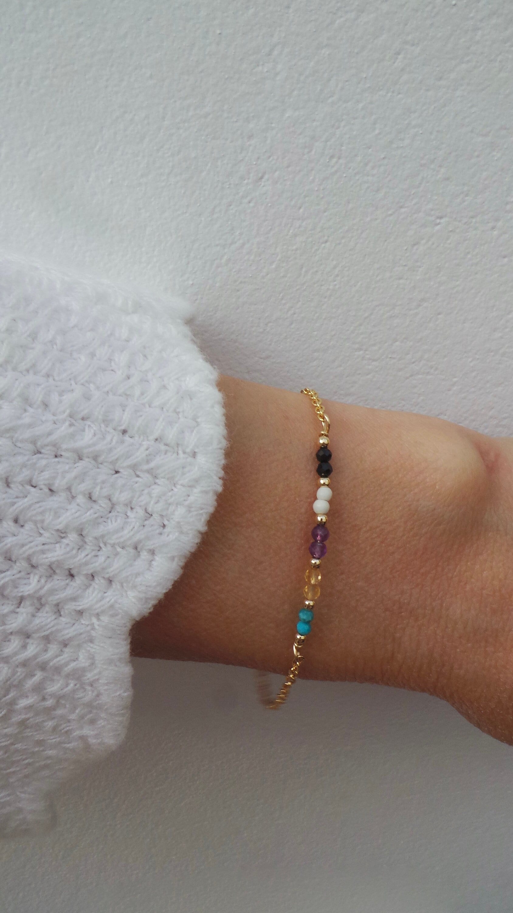 Emotional healing bracelet. Black tourmaline, howlite, amethyst, citrine and turquoise ...