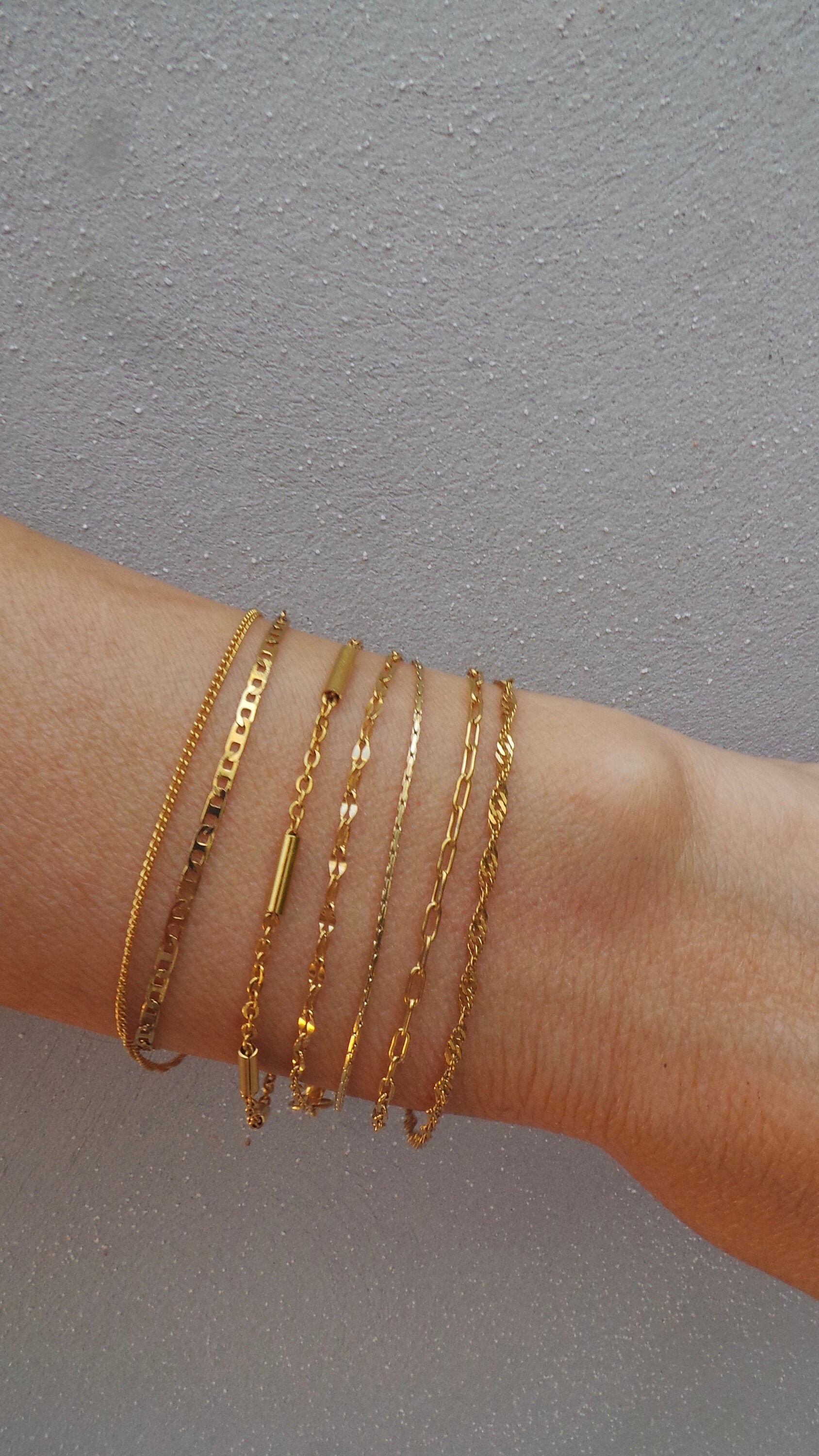 Minimalist bracelet. Dainty chain bracelet. Gold chain bracelet. Thin ...