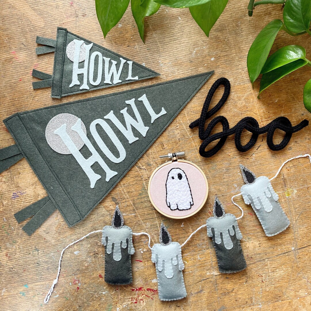 Halloween Pennant Flag Howl Felt Glitter Moon Decoration Full Moon ...