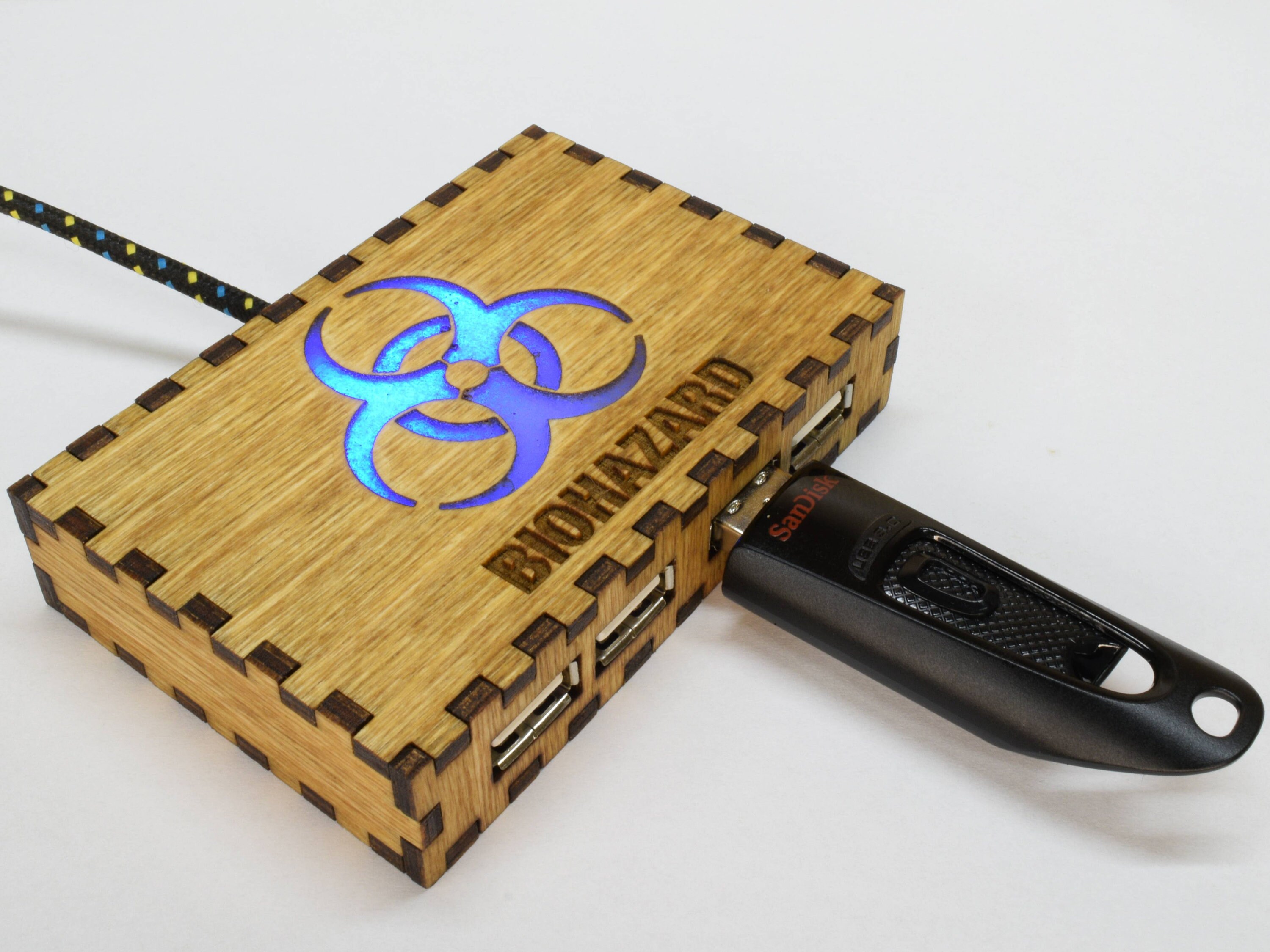 Cyberpunk Biohazard USB Hub Zombie Apocalypse Style Covid - Etsy España