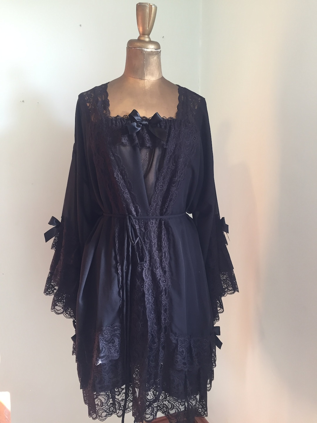 Gorgeous Negligee Set Feminine Negligee Set Black Nightgown Frilly ...