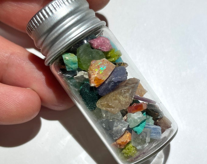 The Crystal Energy Vial - 40+ Different Rare Mineral Collection in 2 ...