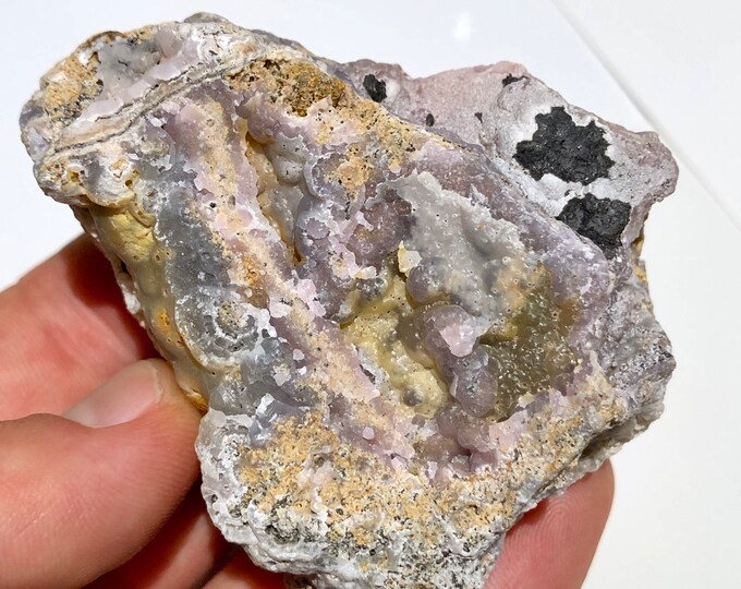 Top Quality 175g 2.7 Large Lustrous Pink / Purple Botryoidal ...