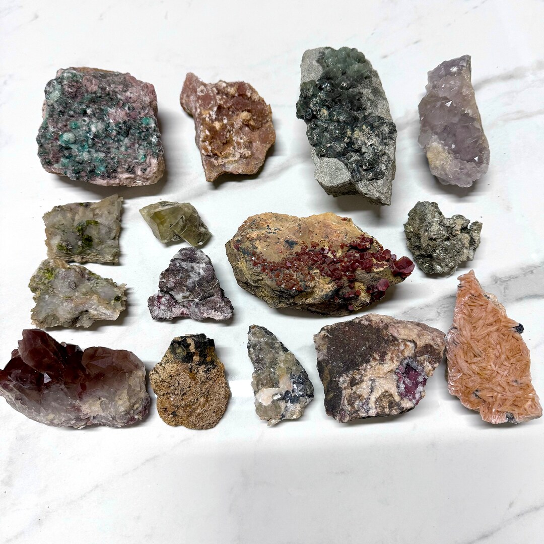 15pc Lot Mixed Crystal Collection Vanadinite, Erythrite, Roselite ...
