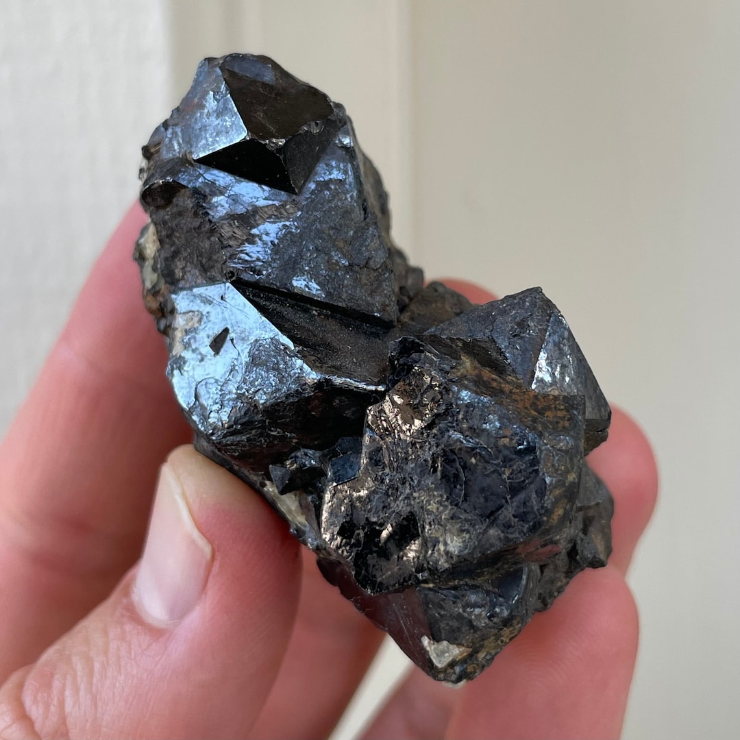 Rare 2.2” Large Magnetite With Apatite Crystal Cluster 121g Crystal ...