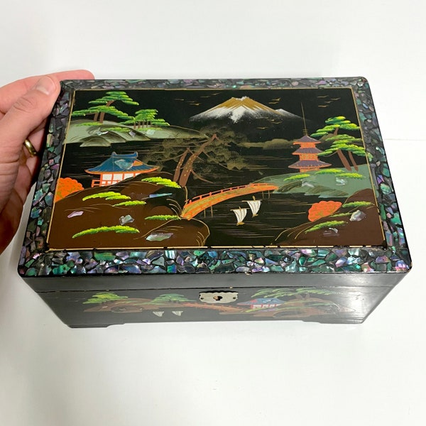 Japanese Black Lacquer Music Box - Etsy