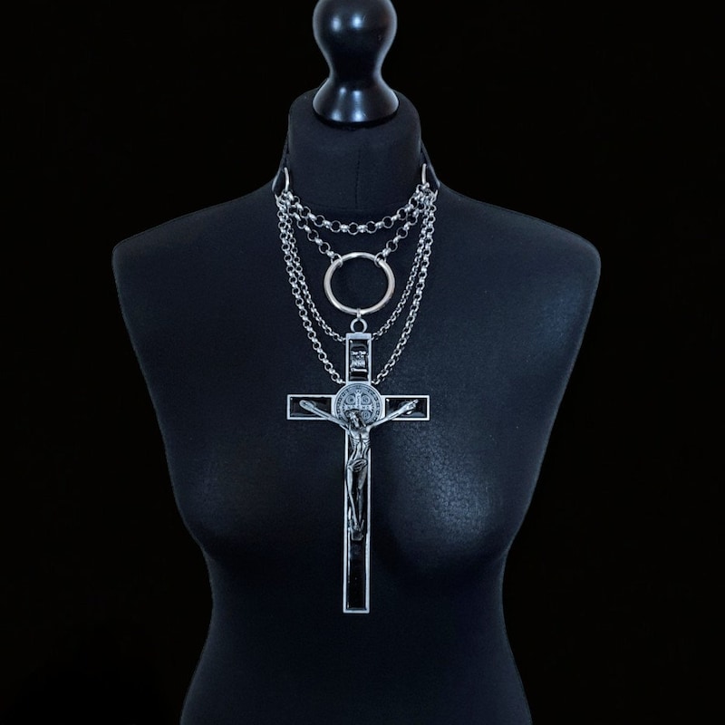 Goth Cross Pendant - Etsy