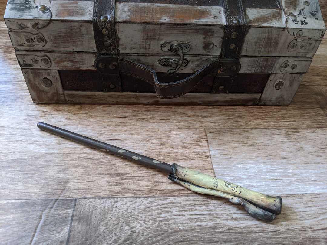 Handcrafted Parchment Wand: Wizard Fandom Cosplay Prop - Etsy