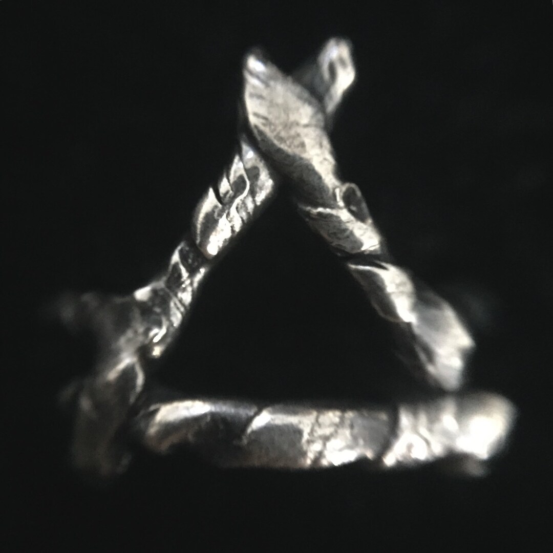VINES: Unisex Fire/water Alchemy Symbol Triangle Rune Ring in Dark ...