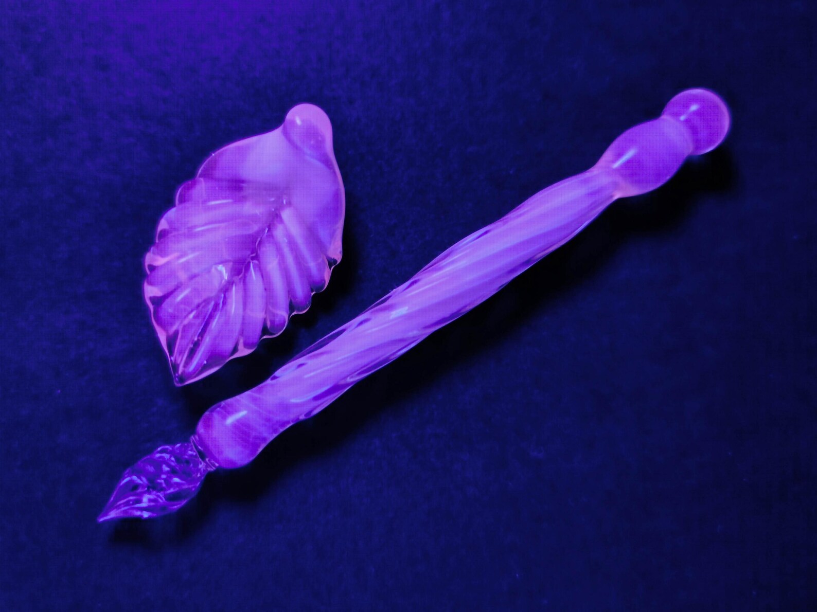 UV Reactive Ghost White Glass Dip Pen, Pen Pillow and Bottle of Ink ...