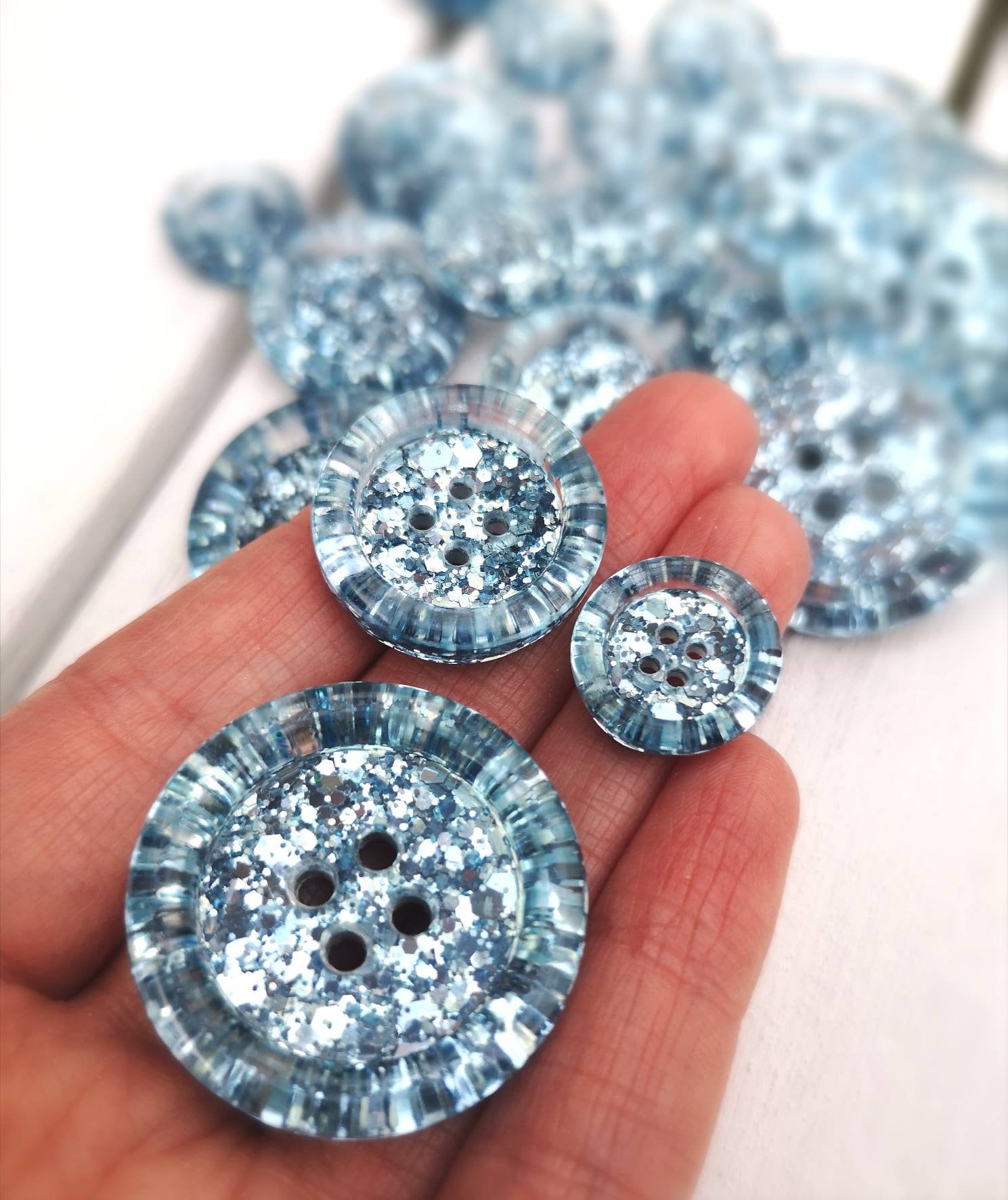 The Bluebell Blue Metallic Glitter Spangly BUTTONS 15mm - Etsy