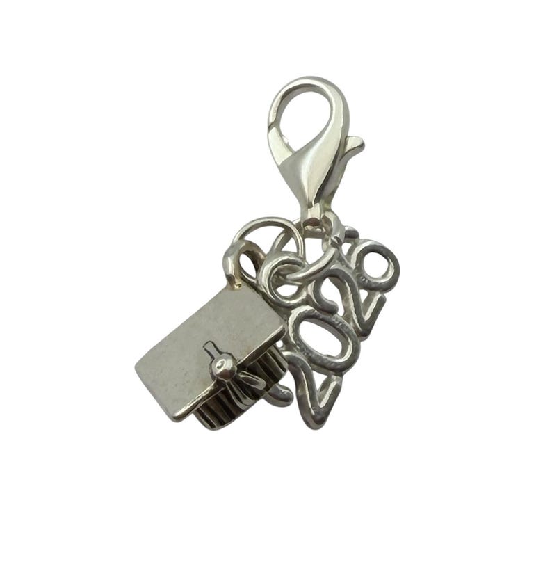 Graduation Hat - Mortar Board 2026 Clip on Charm With 4 Gift Options ...