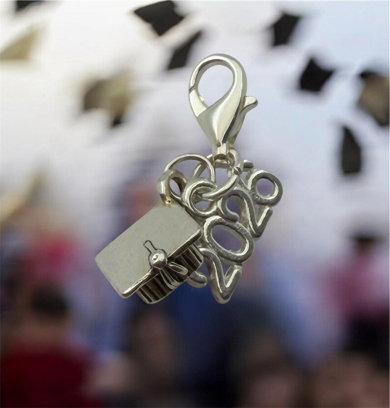 Graduation Hat - Mortar Board 2026 Clip on Charm With 4 Gift Options ...