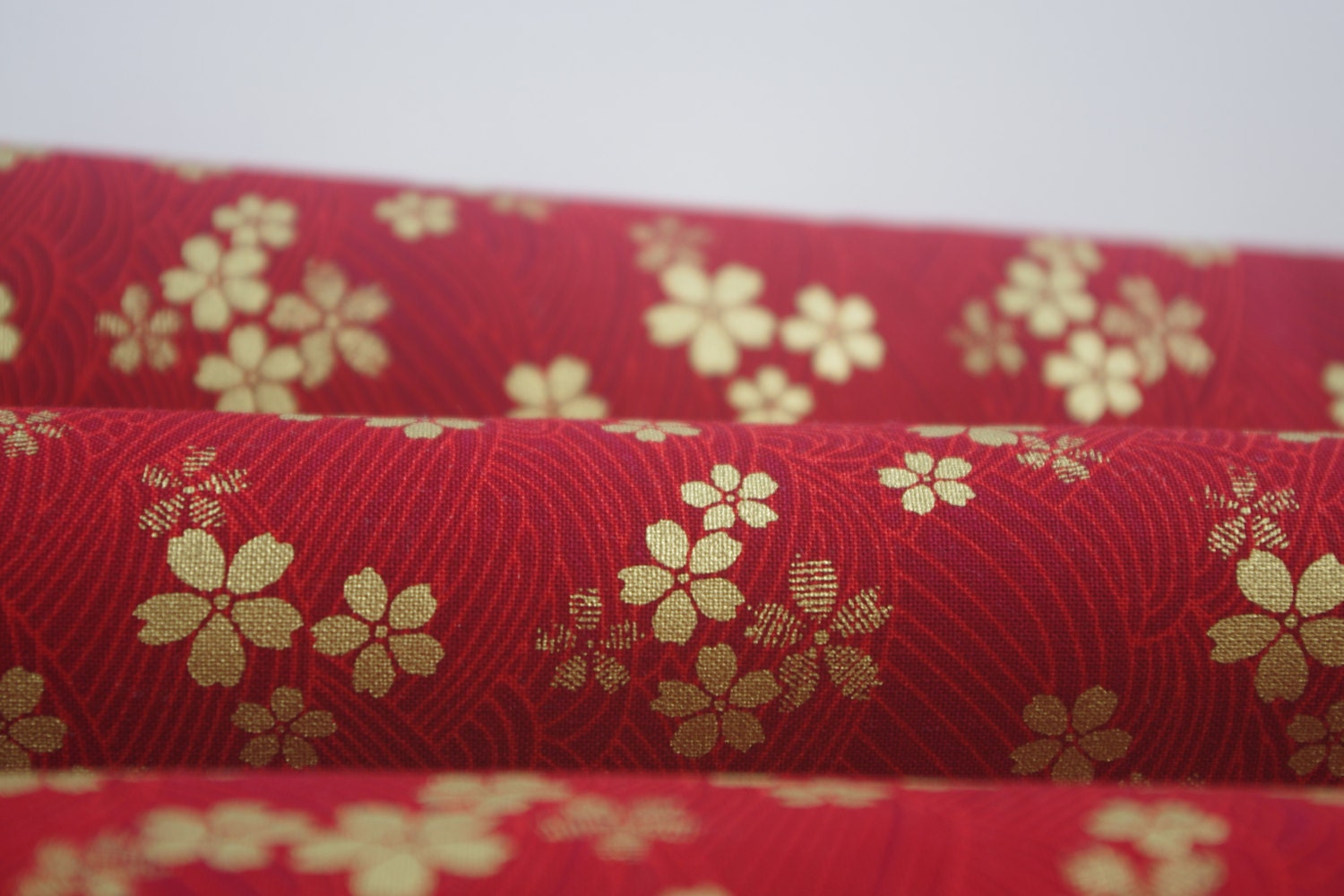 Vintage Japanese Red Cotton Fabric Floral Fabric With Gold Sakura ...