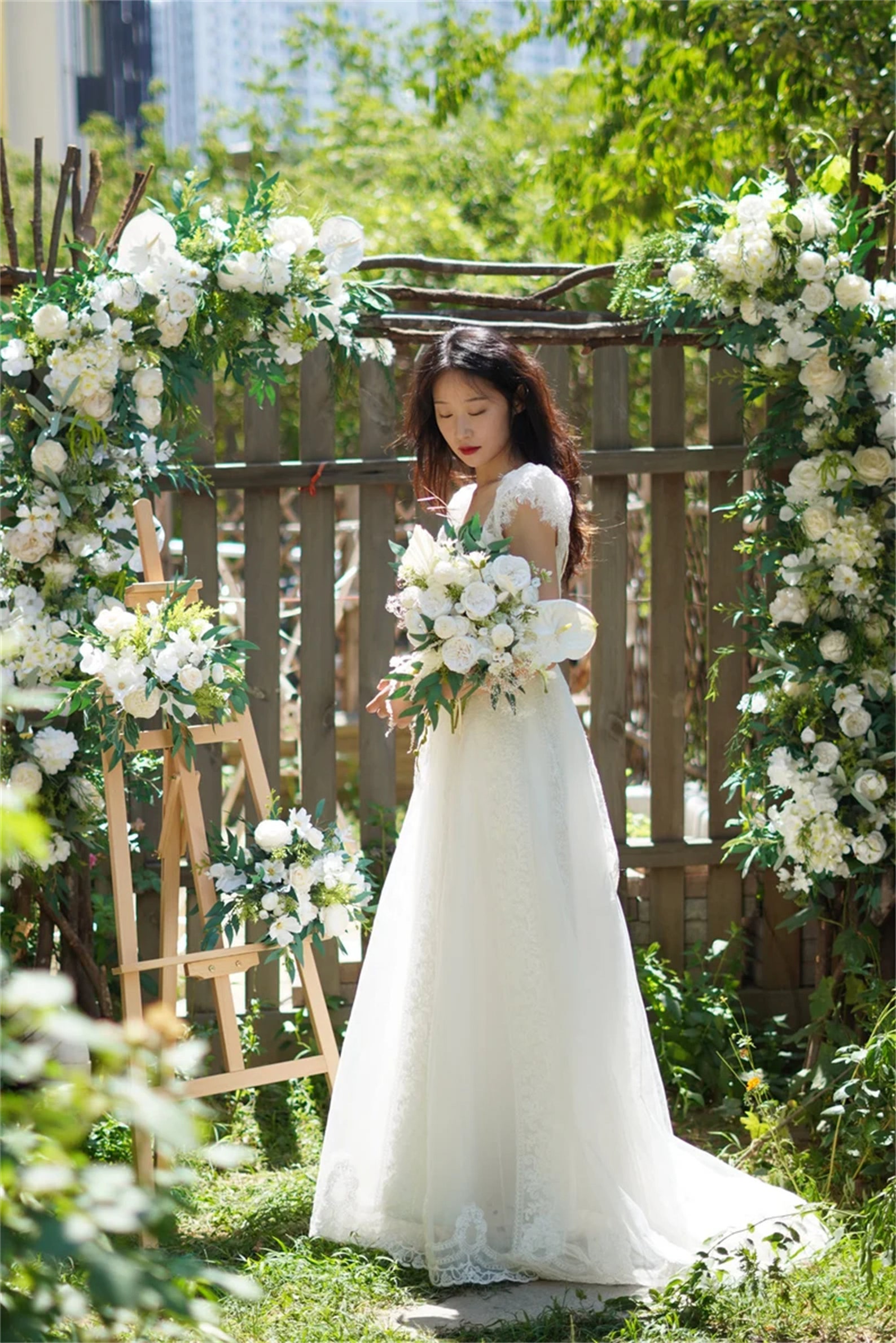 White &green/ Backdrop Arrangement - Boho Wedding |wedding Arch Flowers ...