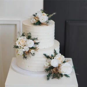A Set of Three Wedding Cake Topper, Emerald Green, White , Gold Cake ...