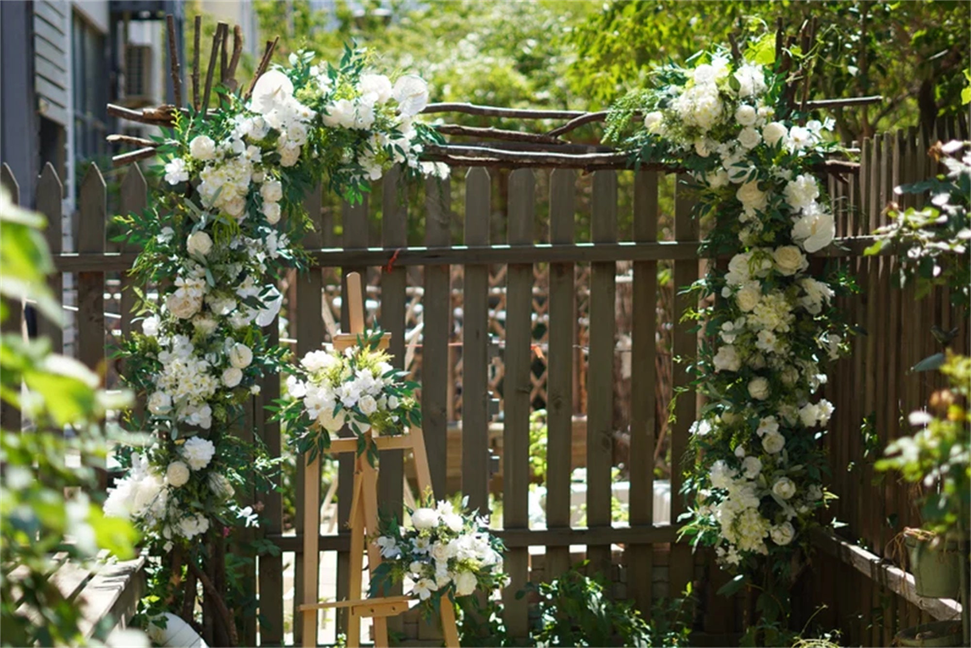 White &green/ Backdrop Arrangement - Boho Wedding |wedding Arch Flowers ...