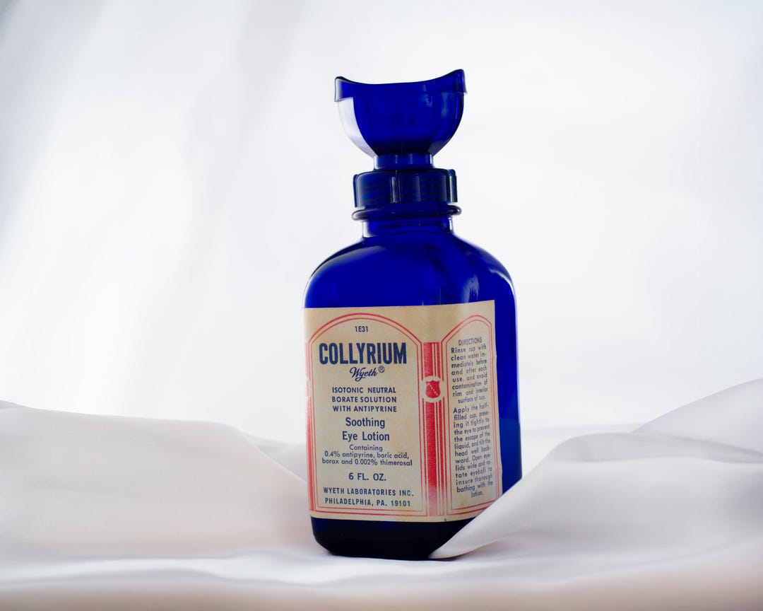Collyrium Wyeth Cobalt Blue 6 Fl Oz Bottle, Eye Wash Cup and Label ...