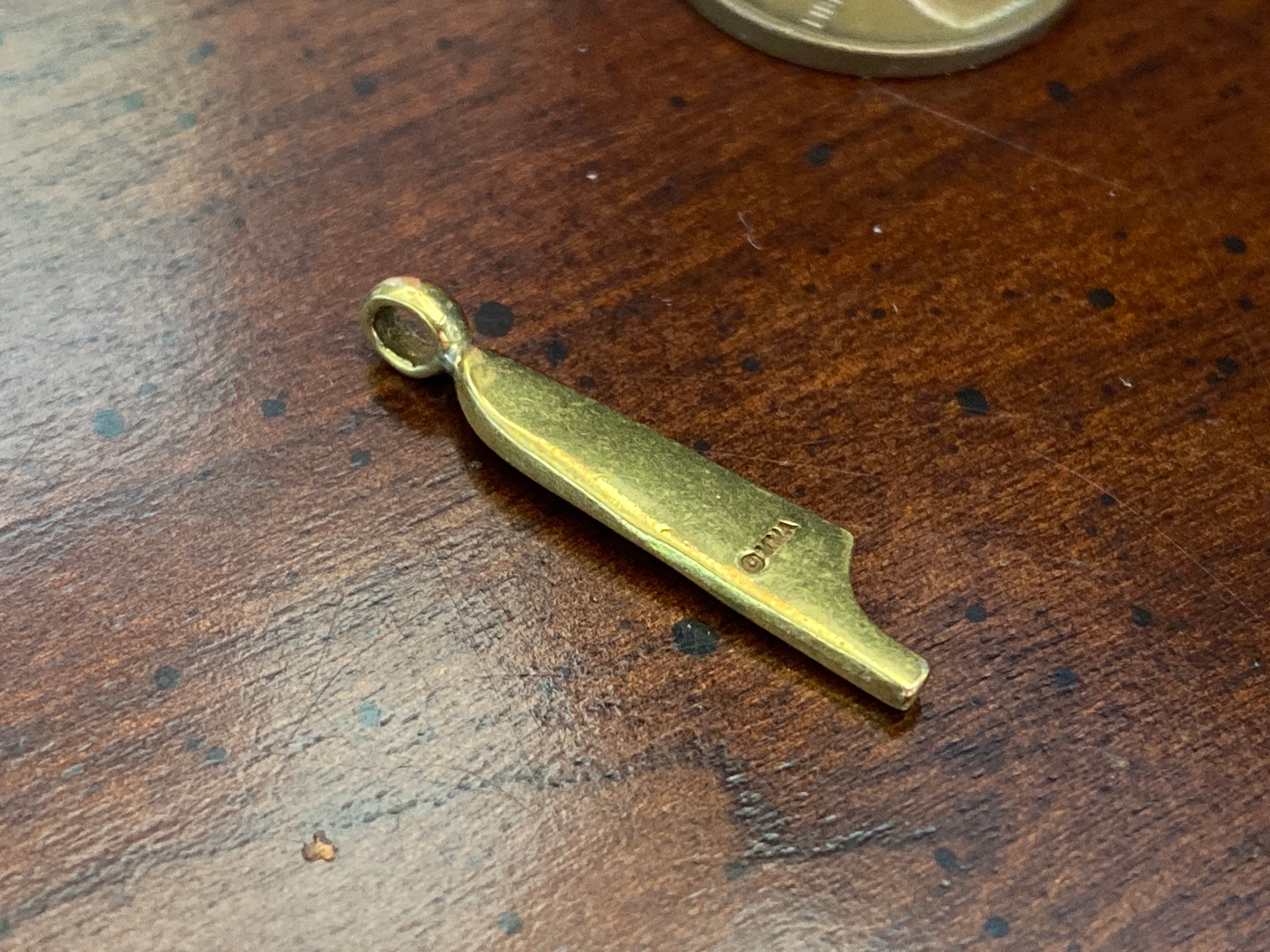 MMA Gold Feather of Truth Pendant - Egyptian Revival - Vintage 1976 ...