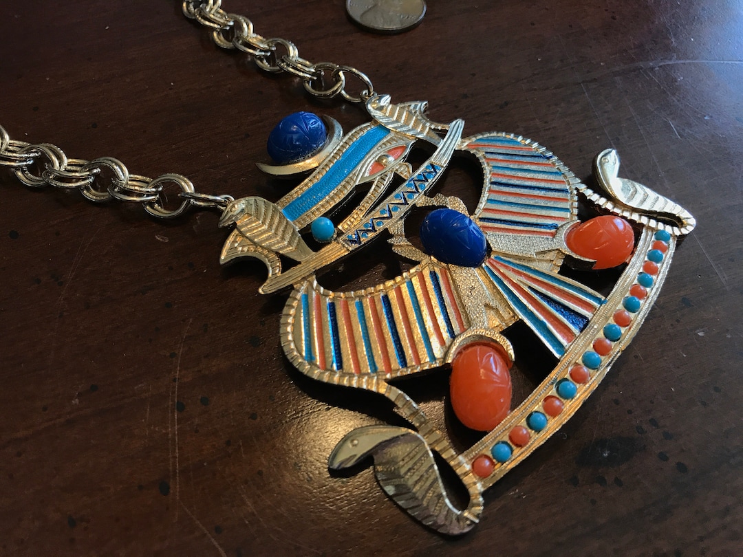 Vintage Winged Scarab Pendant Necklace - Gold Cobra Uraeus - Khepri ...