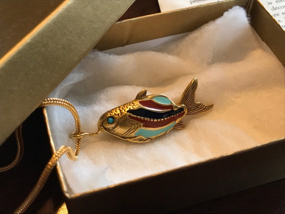 Vintage MMA Good Fortune Fish Necklace - Good Luck Am… - Gem
