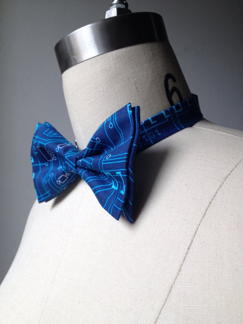 Men Blue Circuit Board Bow tie binary code for him gift for | Etsy