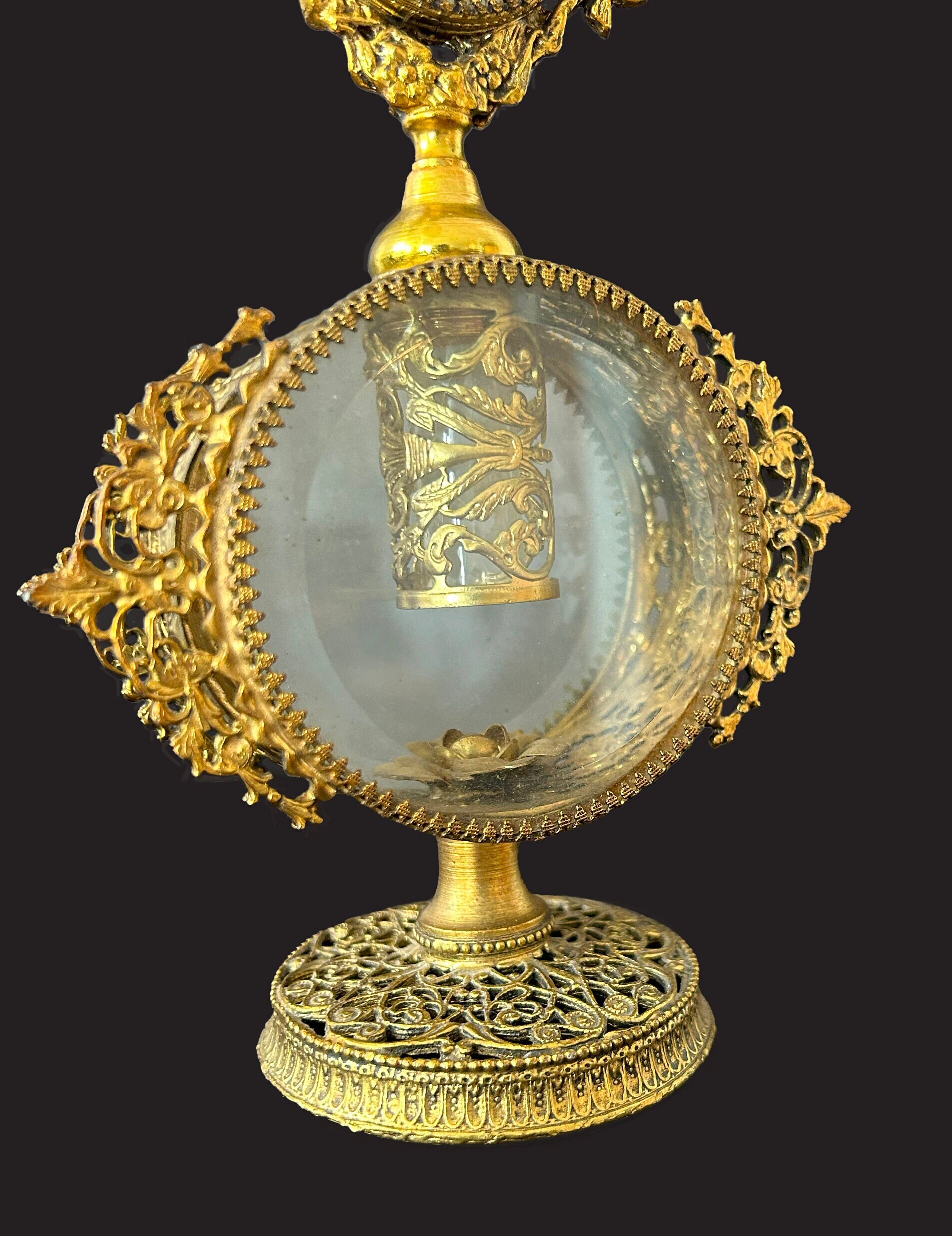 HOLLYWOOD REGENCY Perfume Bottle With Cherubs and Intricate - Etsy