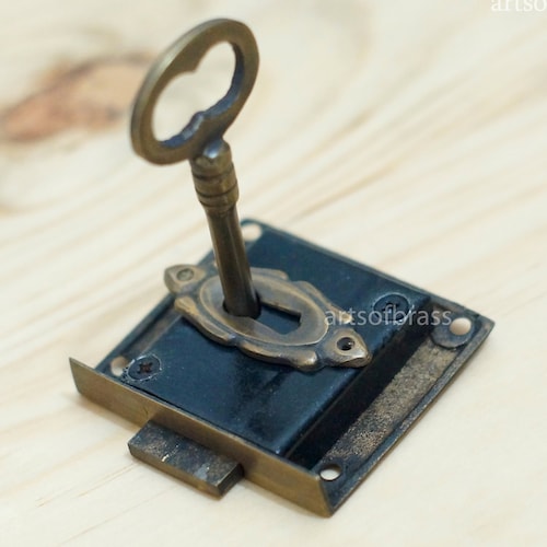 Set Vintage Classic Retro Victorian KEY HOLE Plate With - Etsy