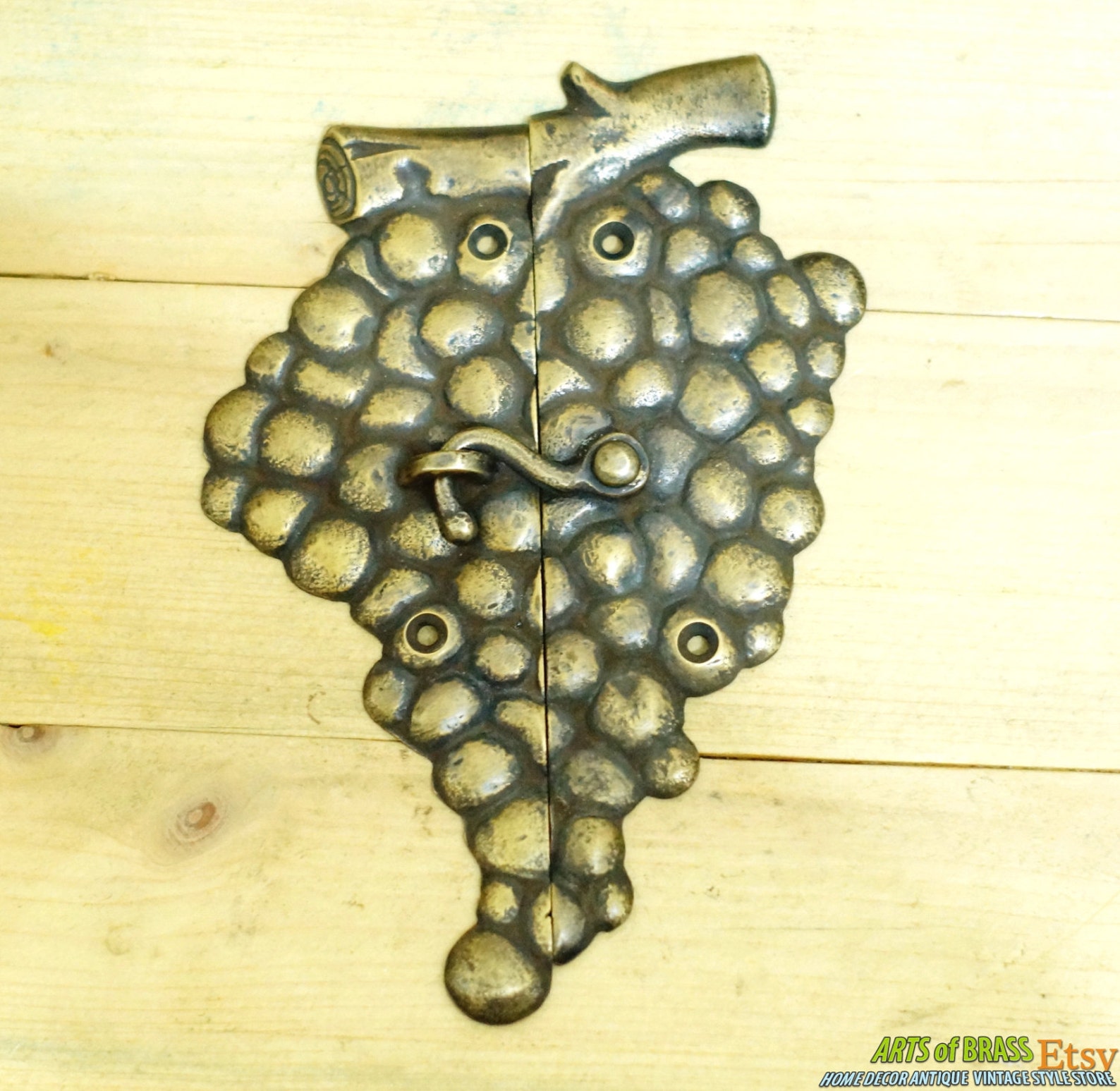 5.66" Inches Vintage Latch Strand of Wine Grape Vine Solid Brass ...
