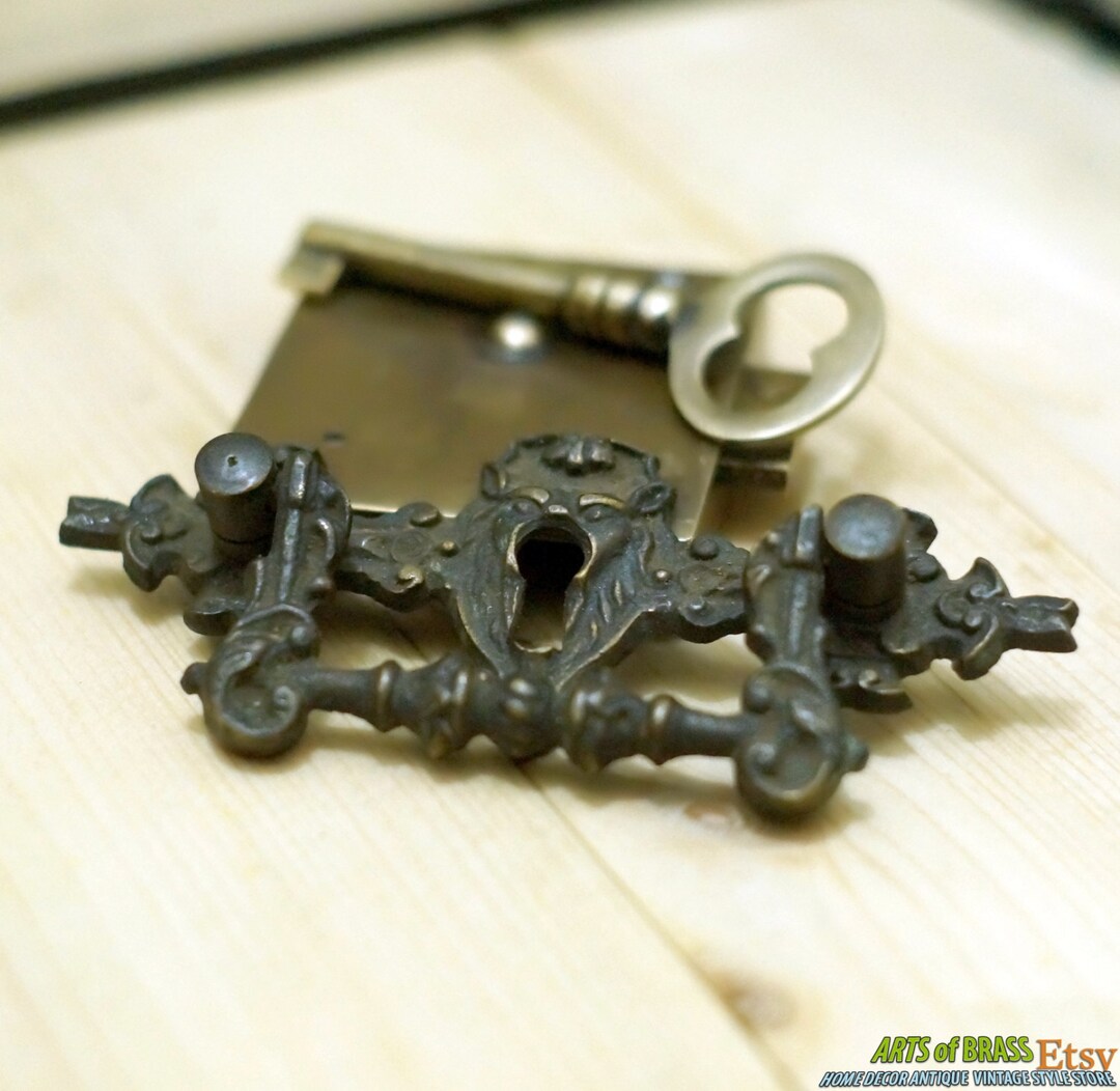 Set Antique Key Lock and SKELETON Key With BAT Night CREATURE Mouth Key ...