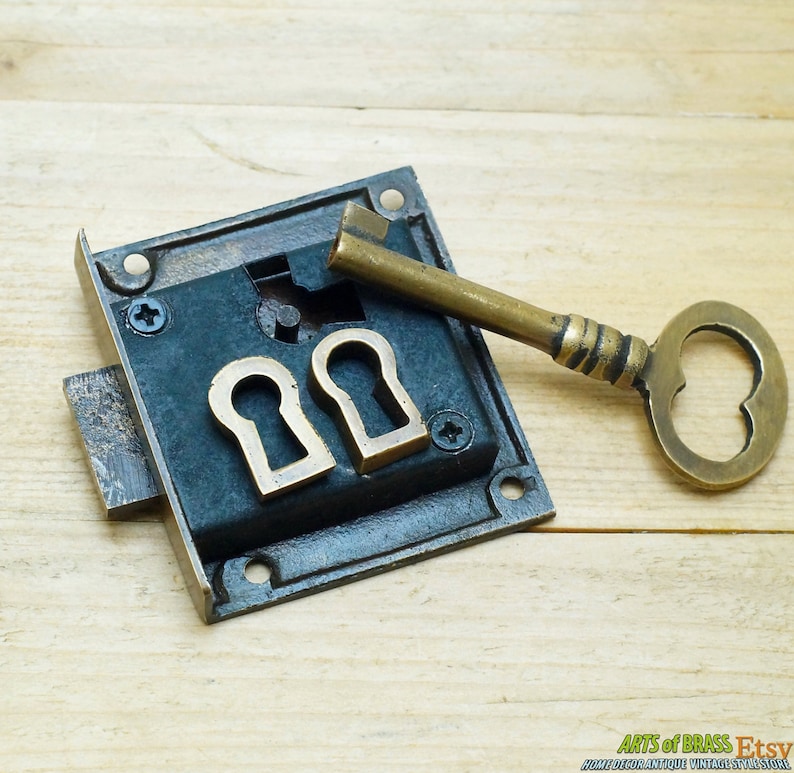 Set Vintage Skeleton KEY & LOCK With Escutcheon Key Hole Plate - Etsy