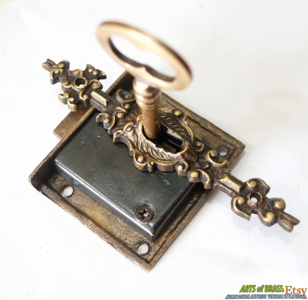 Set Vintage Key Lock and SKELETON Key With LION MOUTH Antique Key Hole ...