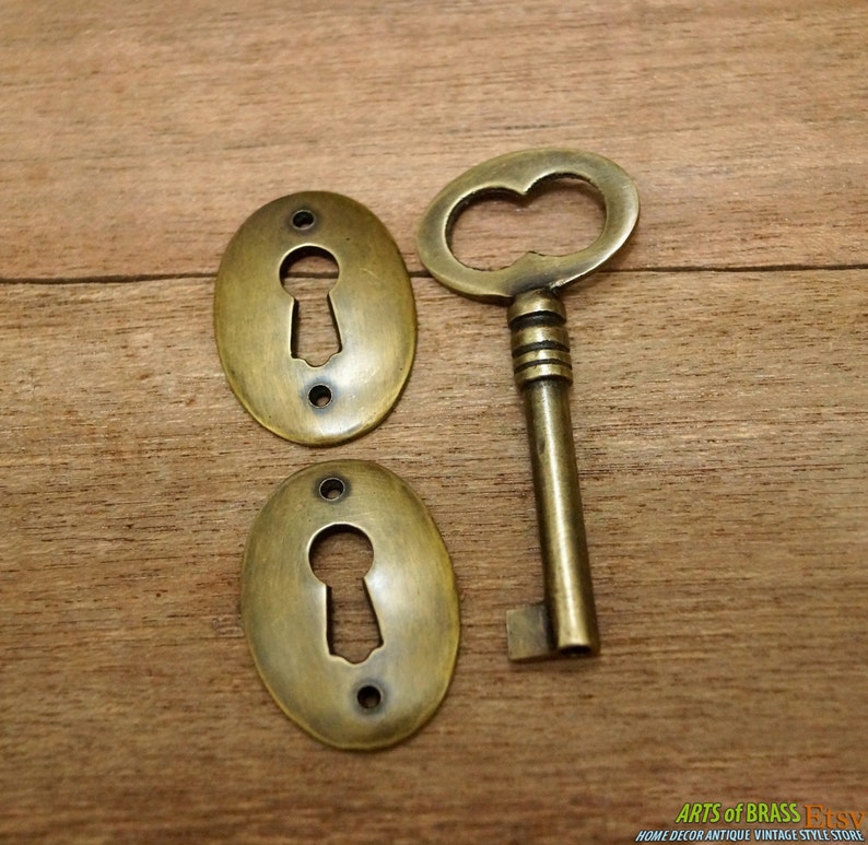 Set Antique Key LOCK and SKELETON Keys With RETRO Round Vintage Solid ...