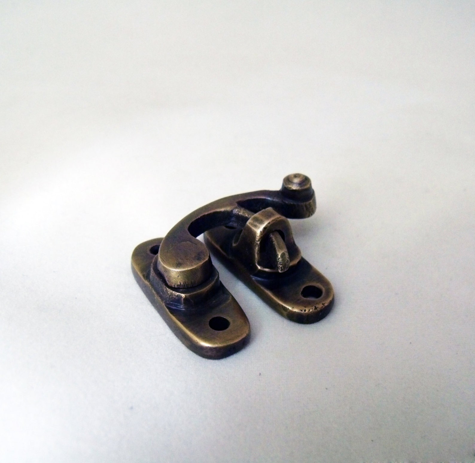 Lot of 4 Pcs Solid Brass Vintage Locking BOX Hook LATCH Lock Q008 - Etsy