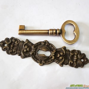 Set Vintage Victorian Era Hardware Keyhole With Antique Key LOCK and ...