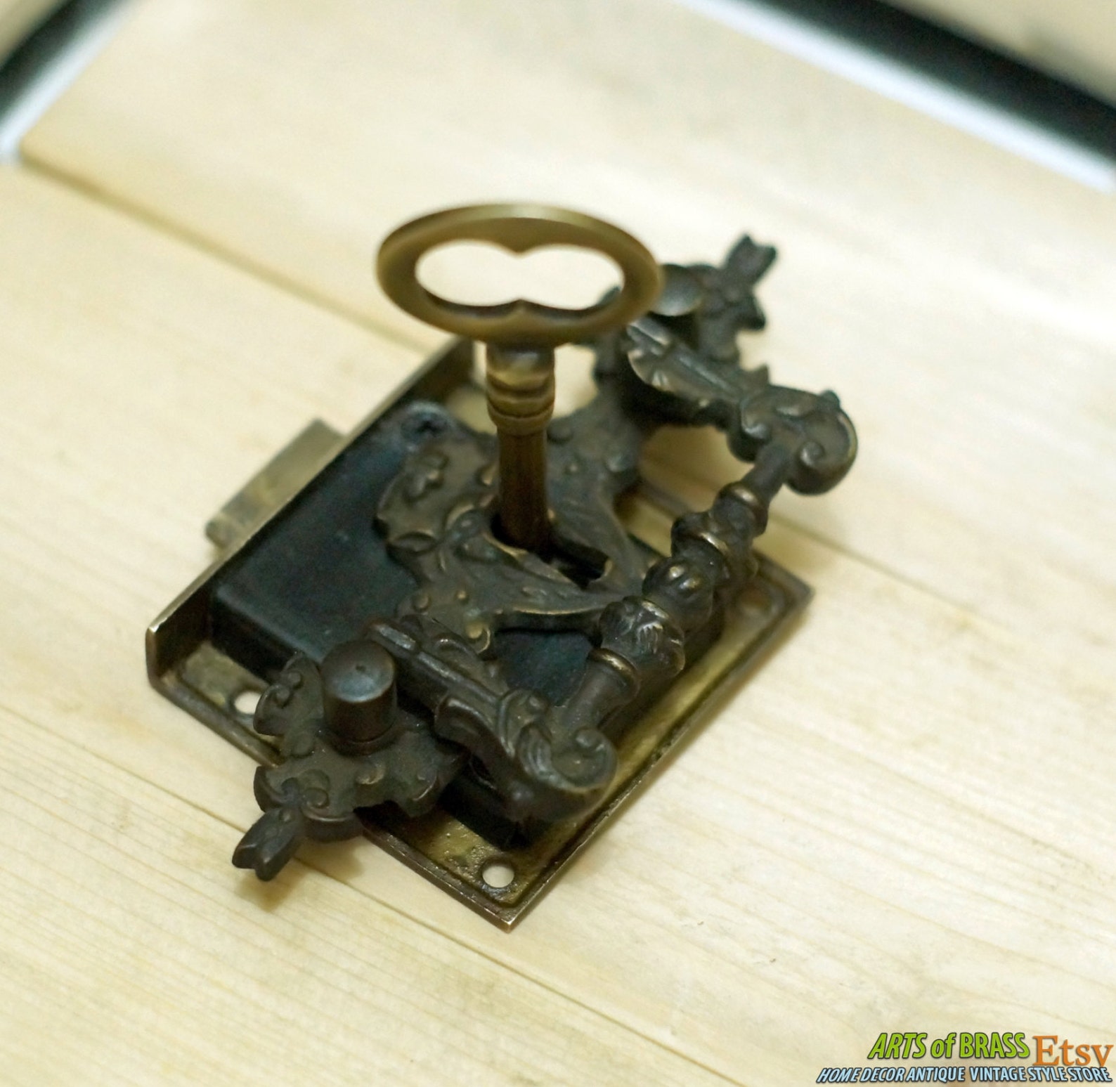 Set Antique Key Lock and SKELETON Key with BAT Night CREATURE | Etsy