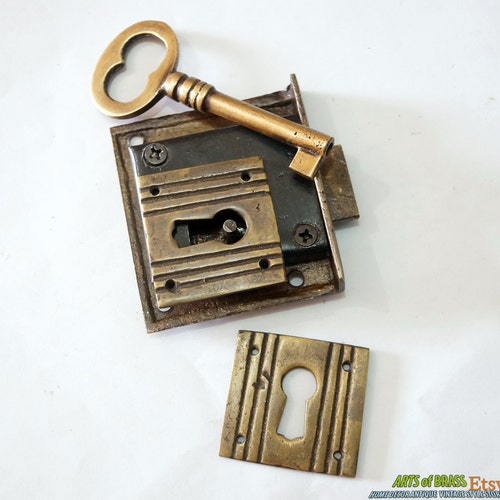 Set Vintage Skeleton KEY & LOCK With Escutcheon Key Hole Plate - Etsy