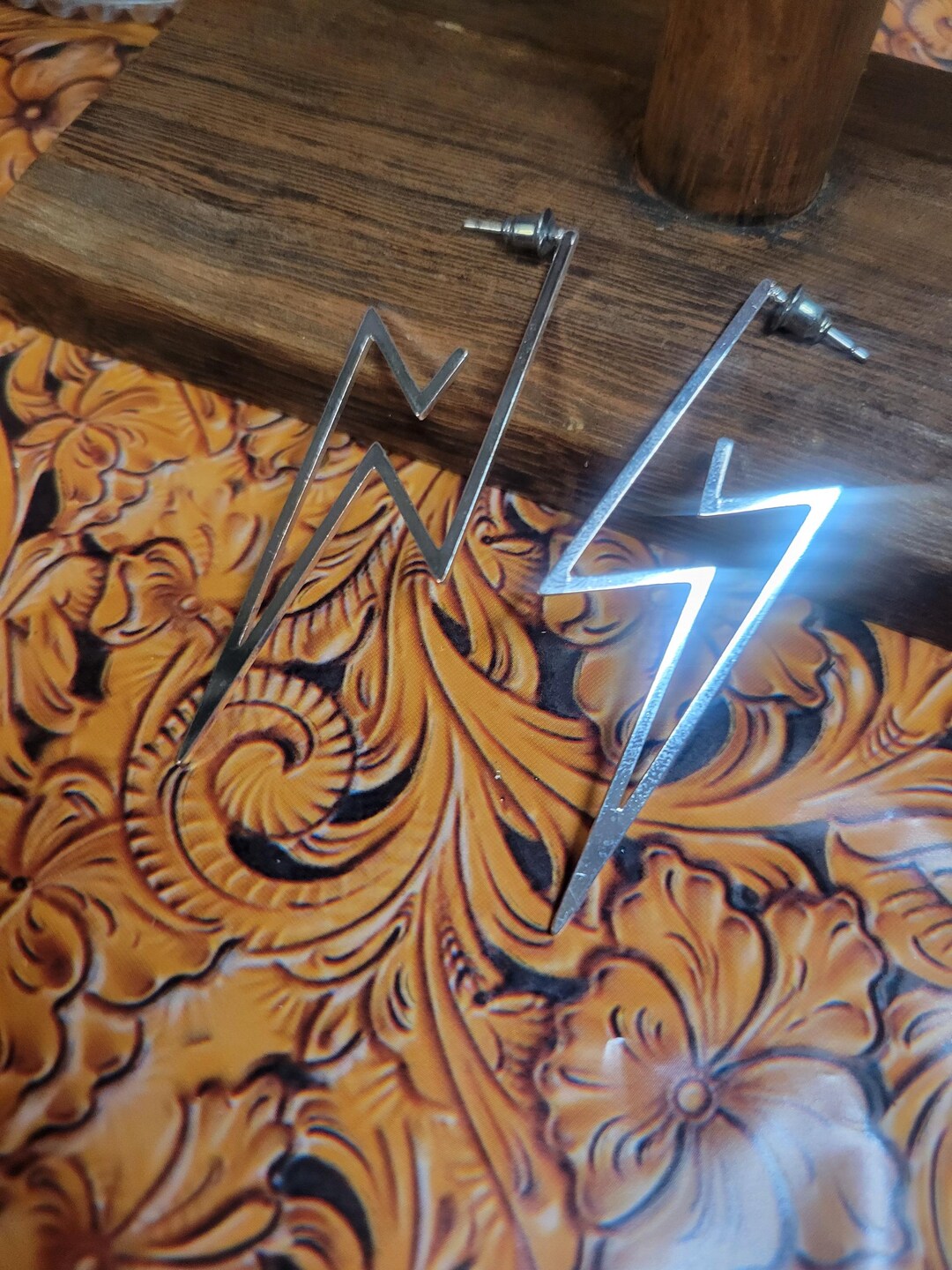 Hollaback Girl Silver Lightning Bolt Earrings - Etsy