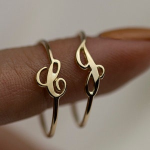 14k Cursive Letter Ring / Dainty Initial Ring in 14k Solid Gold / Gold ...