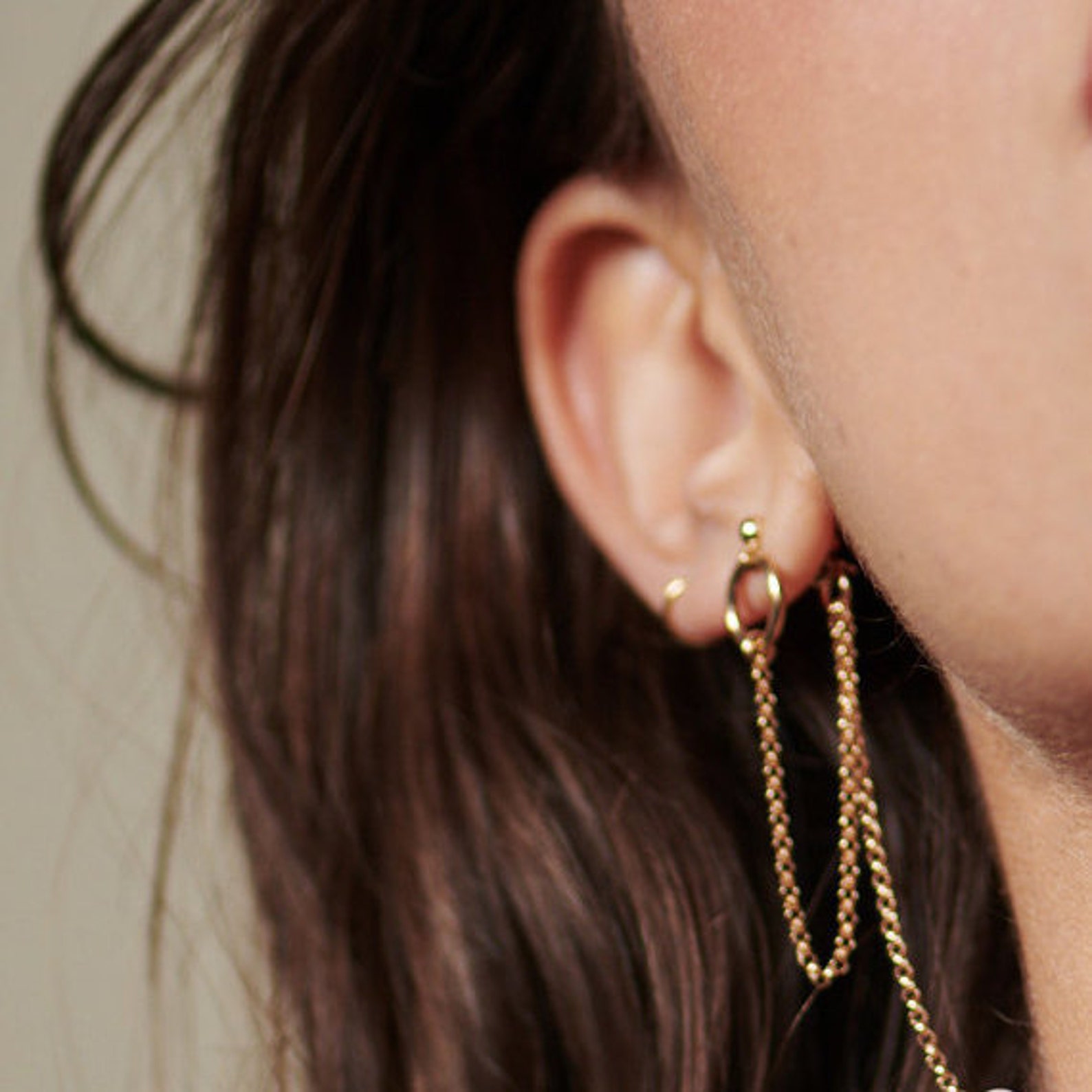 Chain Ring Thread Earrings // Dangling Chain Hoop Ear Thread | Etsy