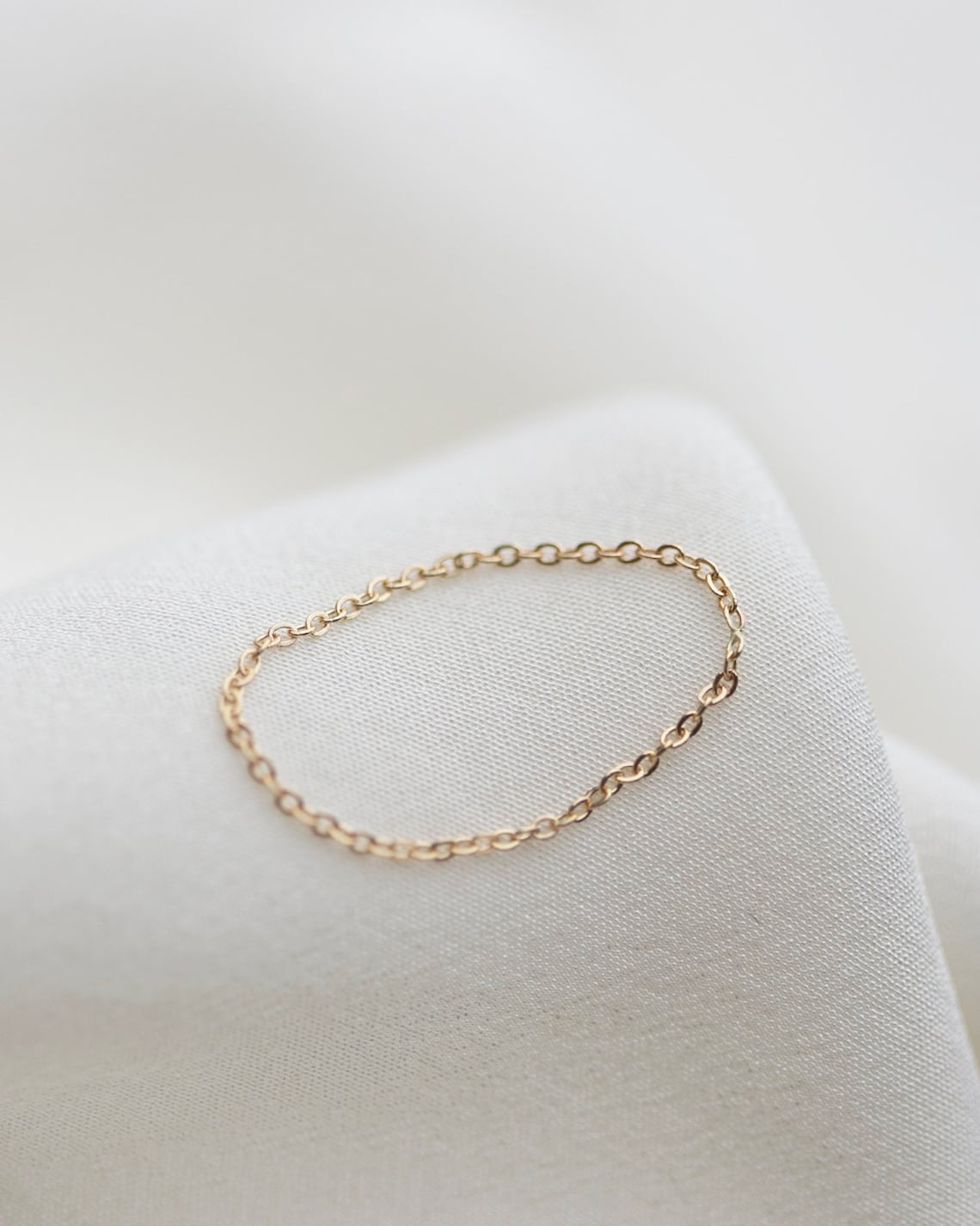 14k Dainty Chain Ring / Super Dainty Link Chain Ring / Barely - Etsy