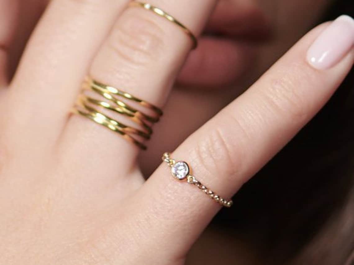 Diamond CZ Chain Ring // Dainty Chain Ring // Small Diamond - Etsy