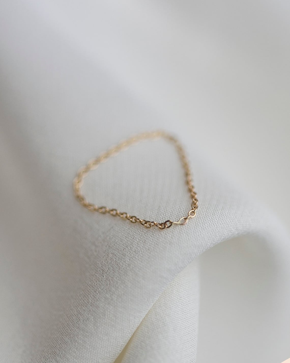 14k Dainty Chain Ring / Super Dainty Link Chain Ring / Barely - Etsy