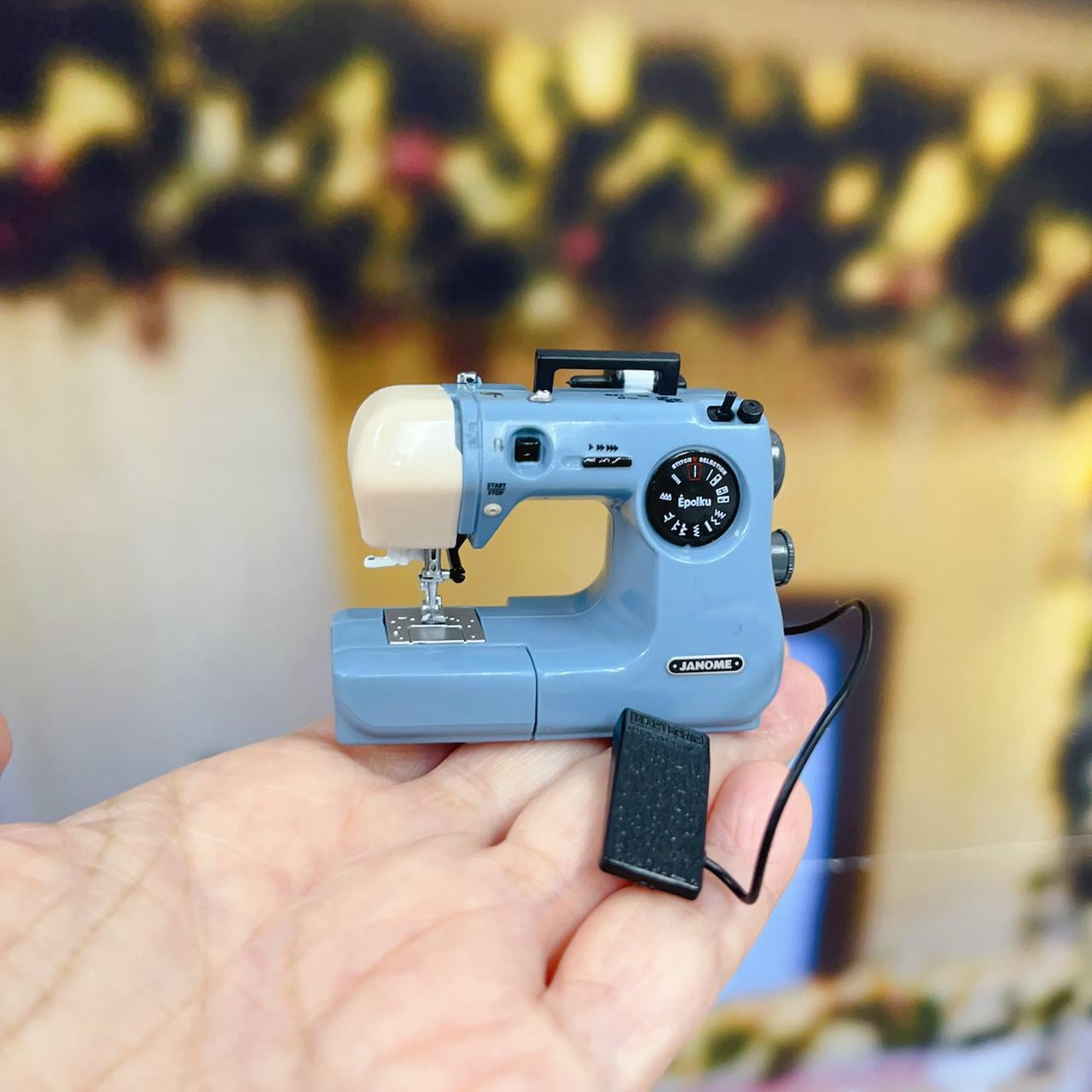 Miniature Sewing Machine - Dollhouse Sewing Machine for BJD Dollhouse ...