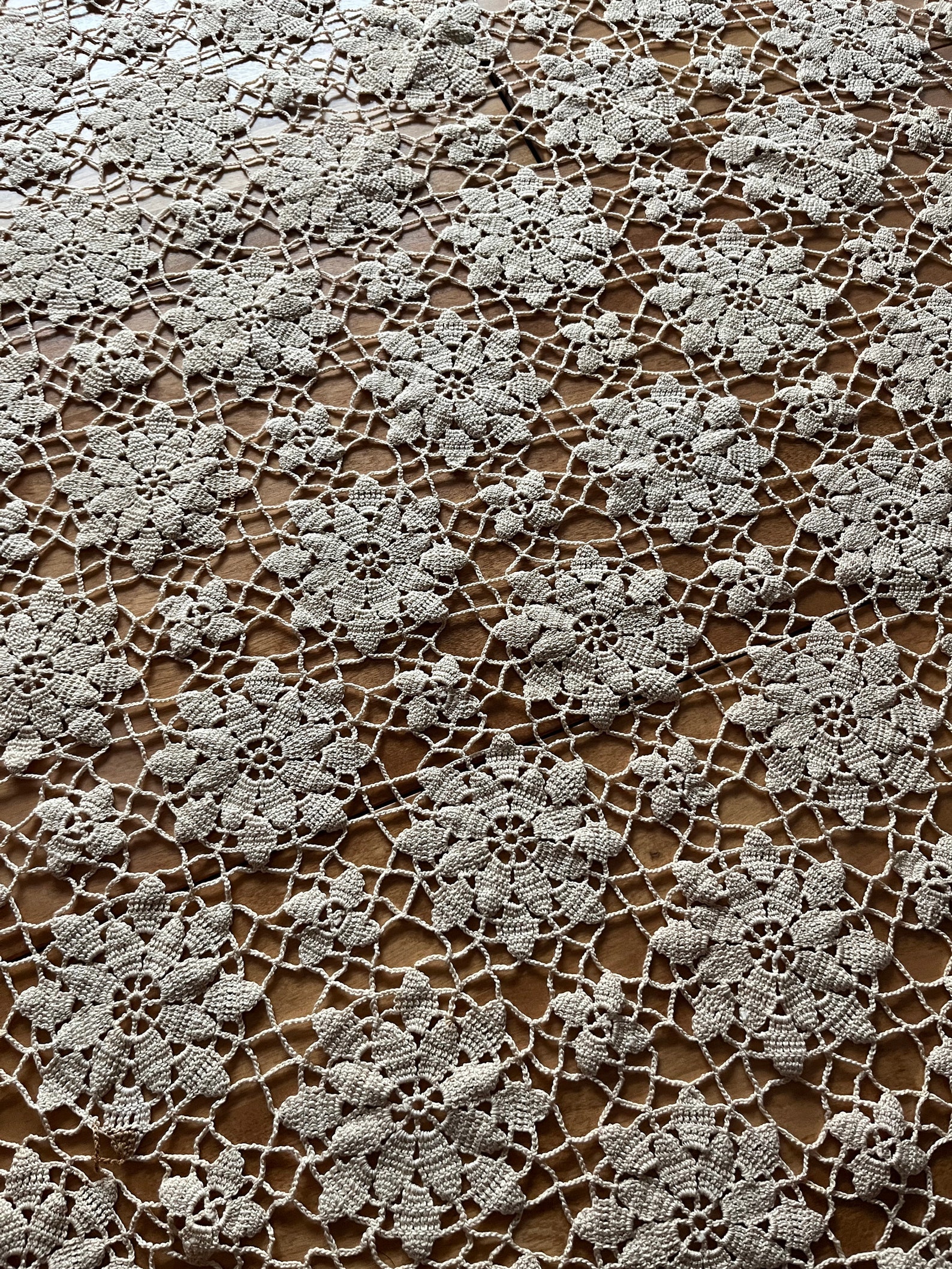 Vintage Crochet Tablecloth Bedspread Lace Throw Handmade Crochet ...