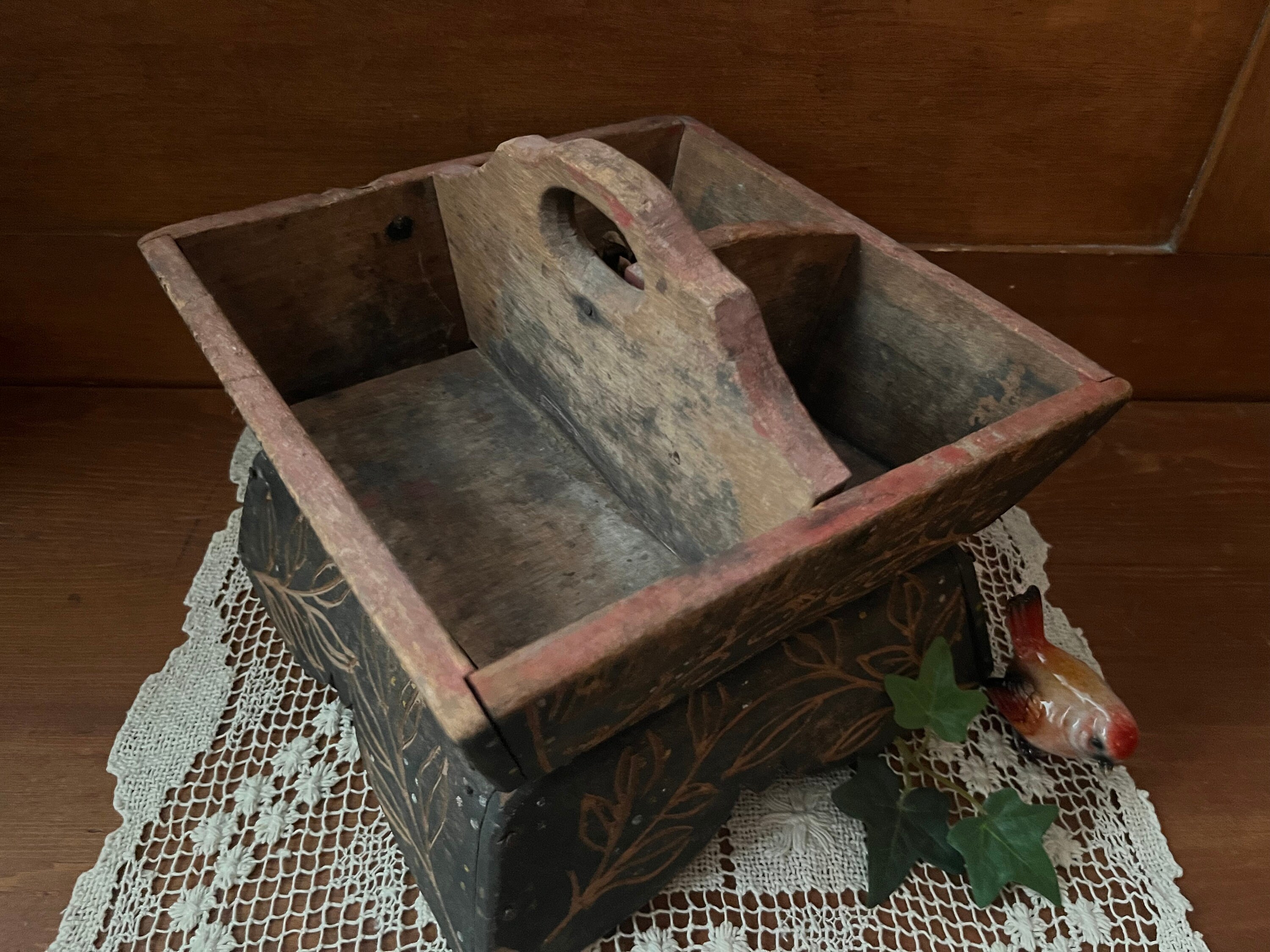 Primitive Wood Tote Box Farmhouse Caddy Handmade Etched Chippy Paint ...