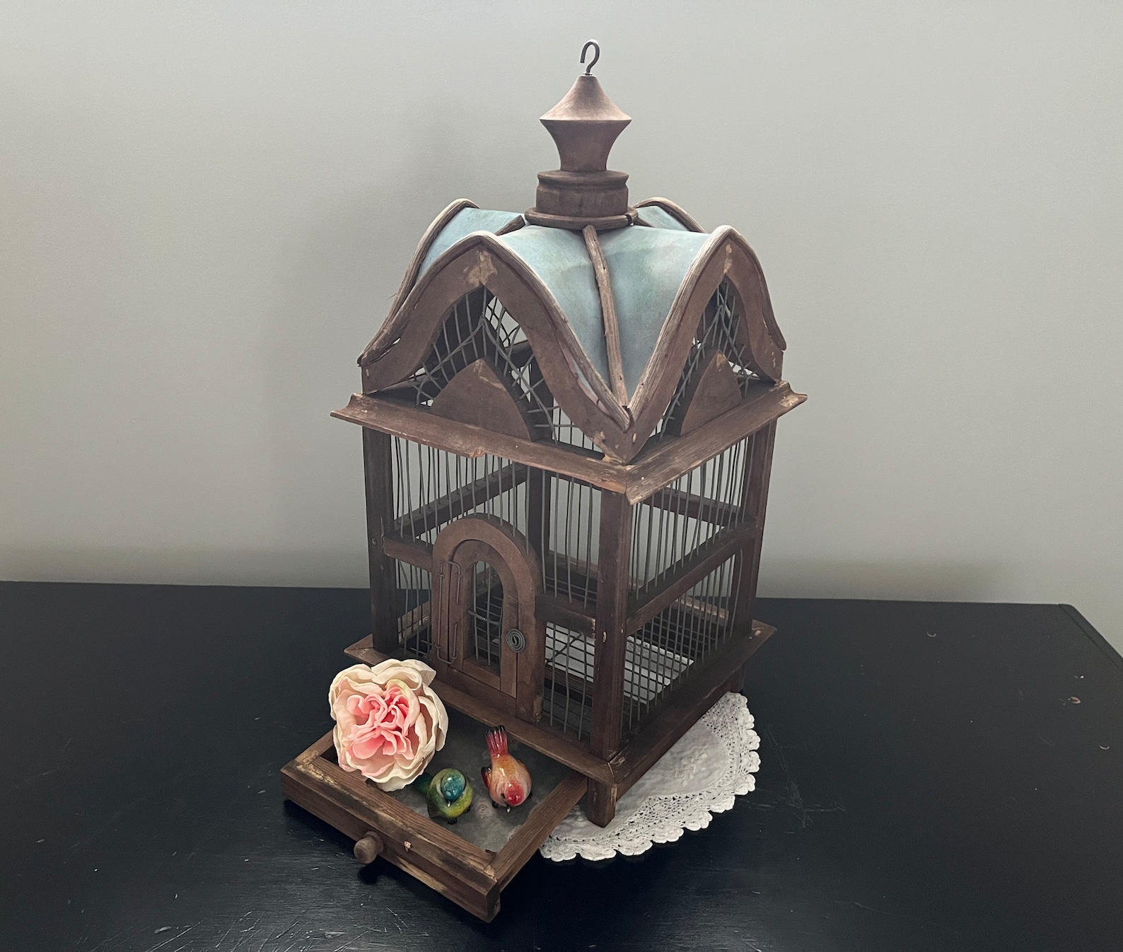 Charming Primitive Vintage Bird Cage - Vintage Weathered Bird Cage With ...