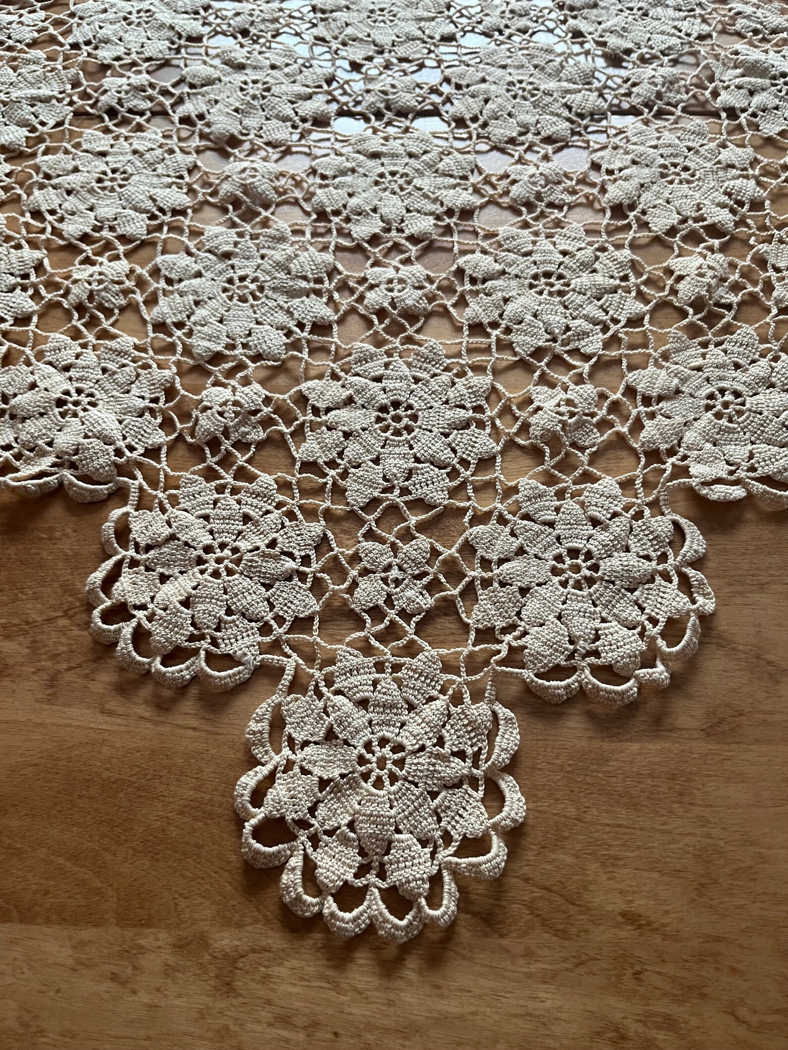 Vintage Crochet Tablecloth Bedspread Lace Throw Handmade Crochet ...