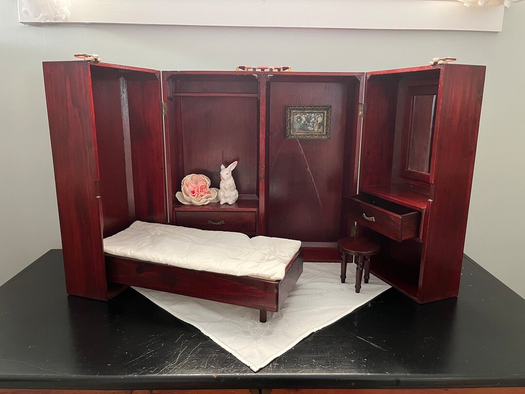 Vintage American Girl Doll Trunk - Solid Wood Doll Trunk Carrying Case ...